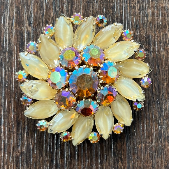 Jewelry | Vintage Weiss Brooch Multi Colored | Poshmark